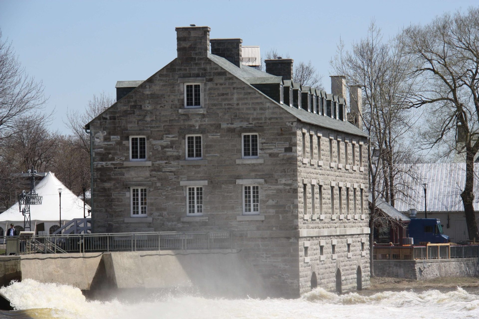 Moulin neuf de l’Île des Moulins - Ville de Terrebonne