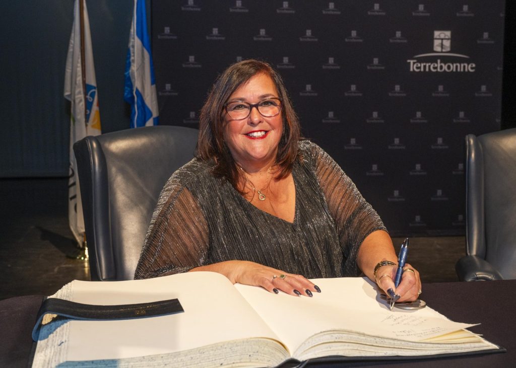 Les élus du nouveau conseil municipal sont assermentés - Ville de ...